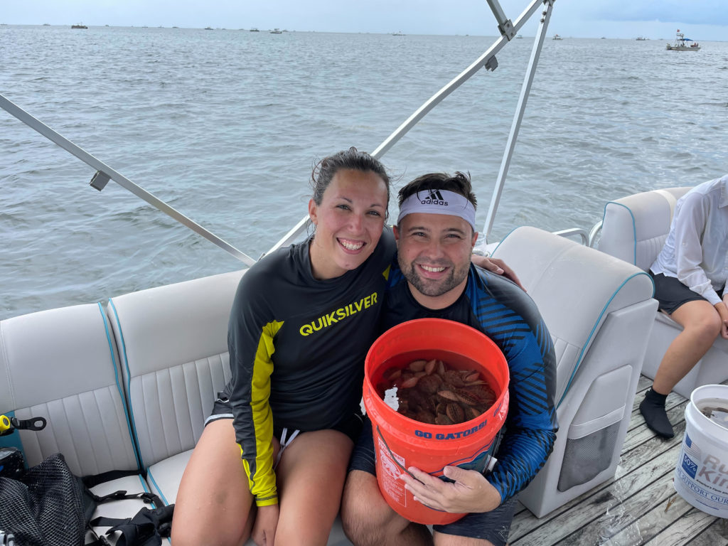 Scallop Tours – Ozello Keys Pontoon Tours